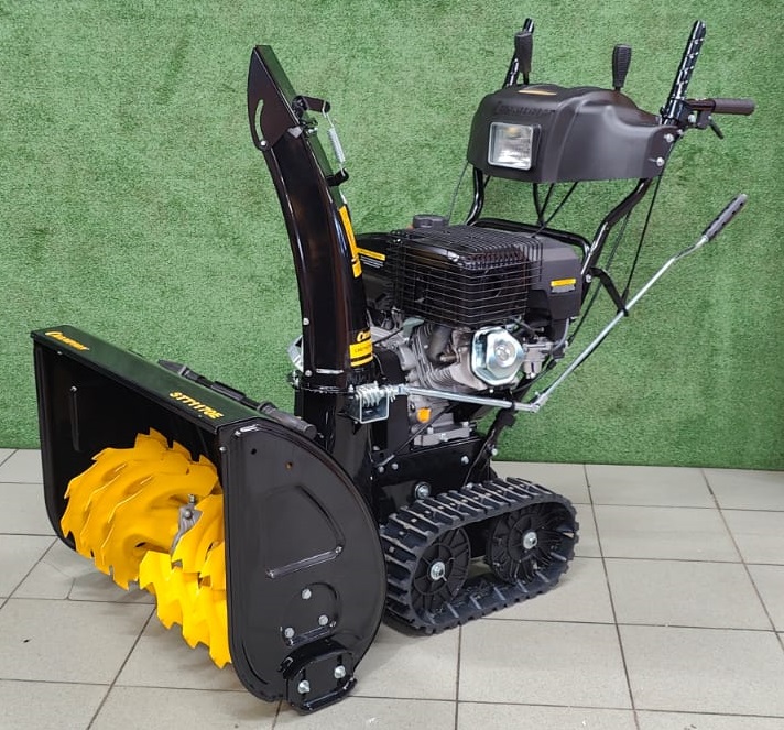 Снегоуборщик бензиновый Champion STT1170E гусеничный купить в Москве ...